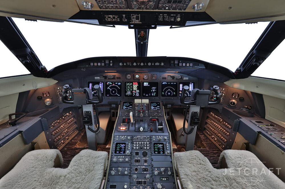 2004 Bombardier Challenger 604 S/N 5578 | Jetcraft