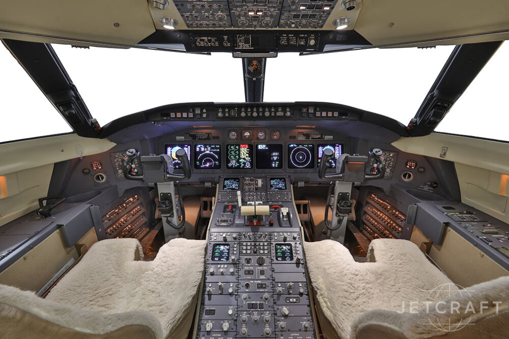 2004 Bombardier Challenger 604 S/N 5578 | Jetcraft