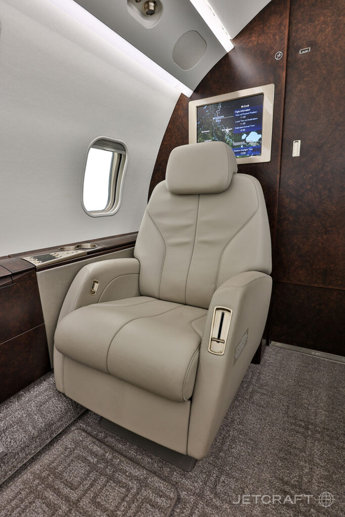 2005 Bombardier Challenger 300 S/N 20058 | Jetcraft